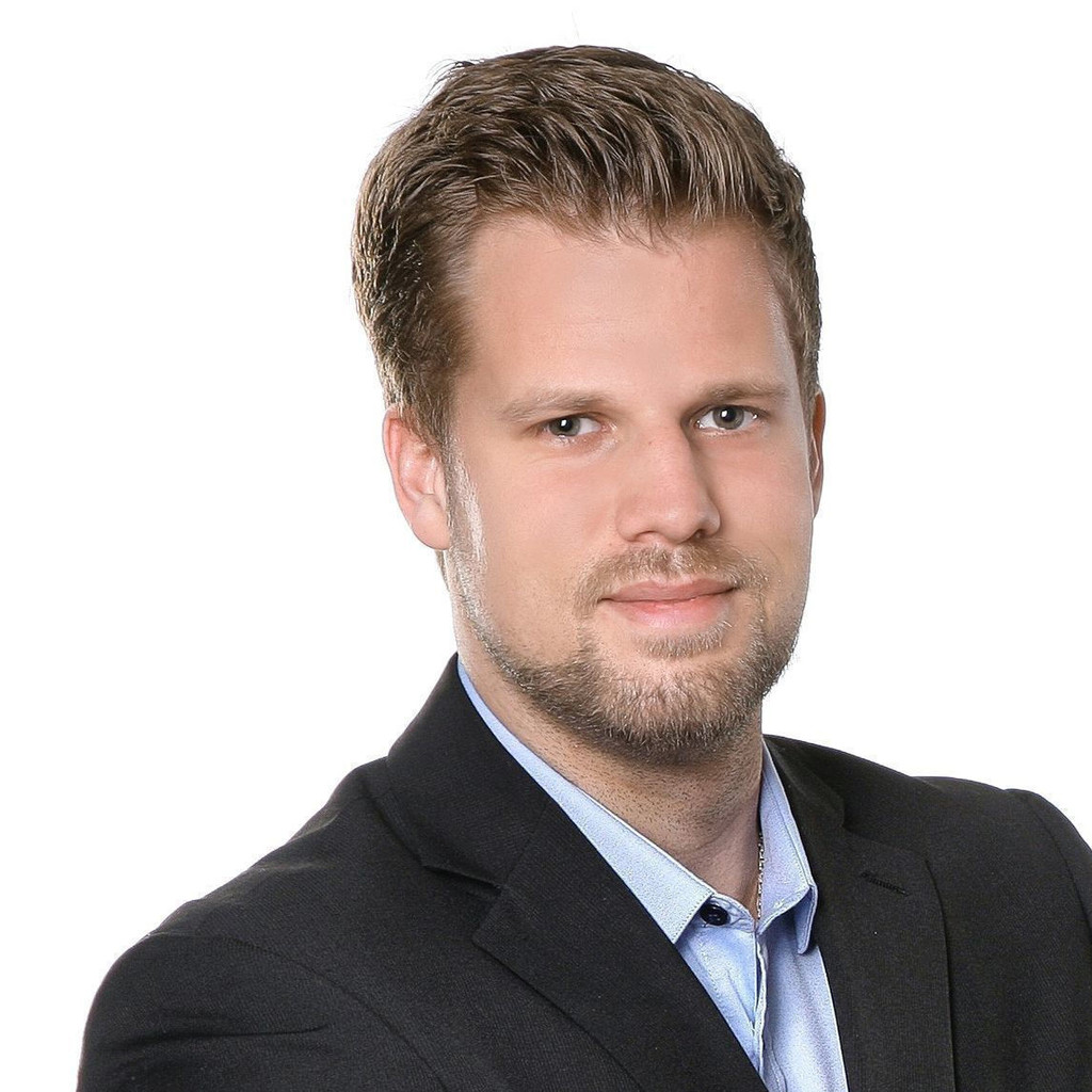 Philipp Angerer - Kaufmann für Versicherungen und Finanzen - AXA ...