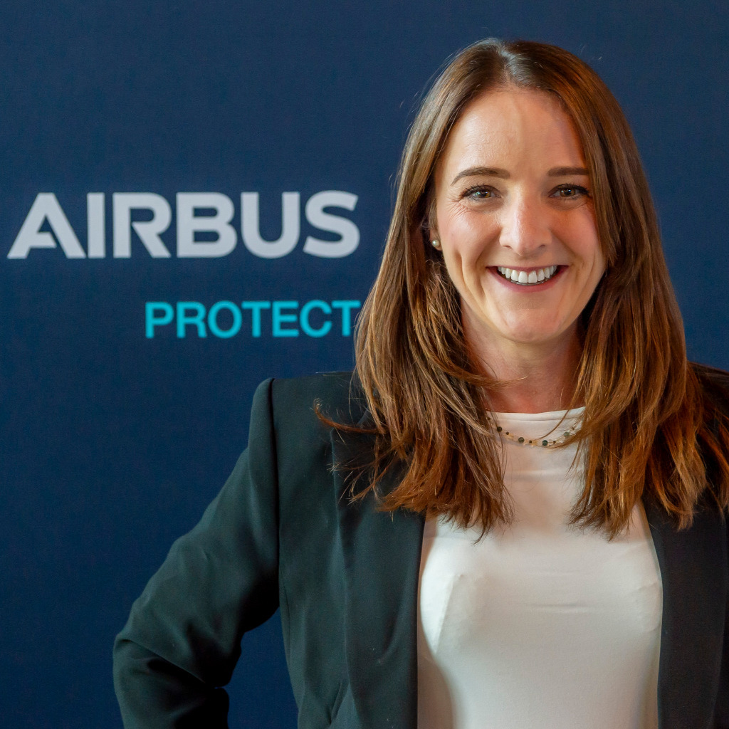 Julia Ecker - Recruitment Business Partner - Airbus Protect | XING