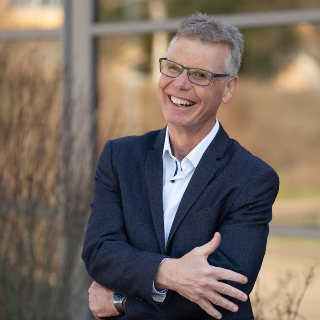 Frank Neumann - Maklerbetreuer - NÜRNBERGER Versicherung | XING