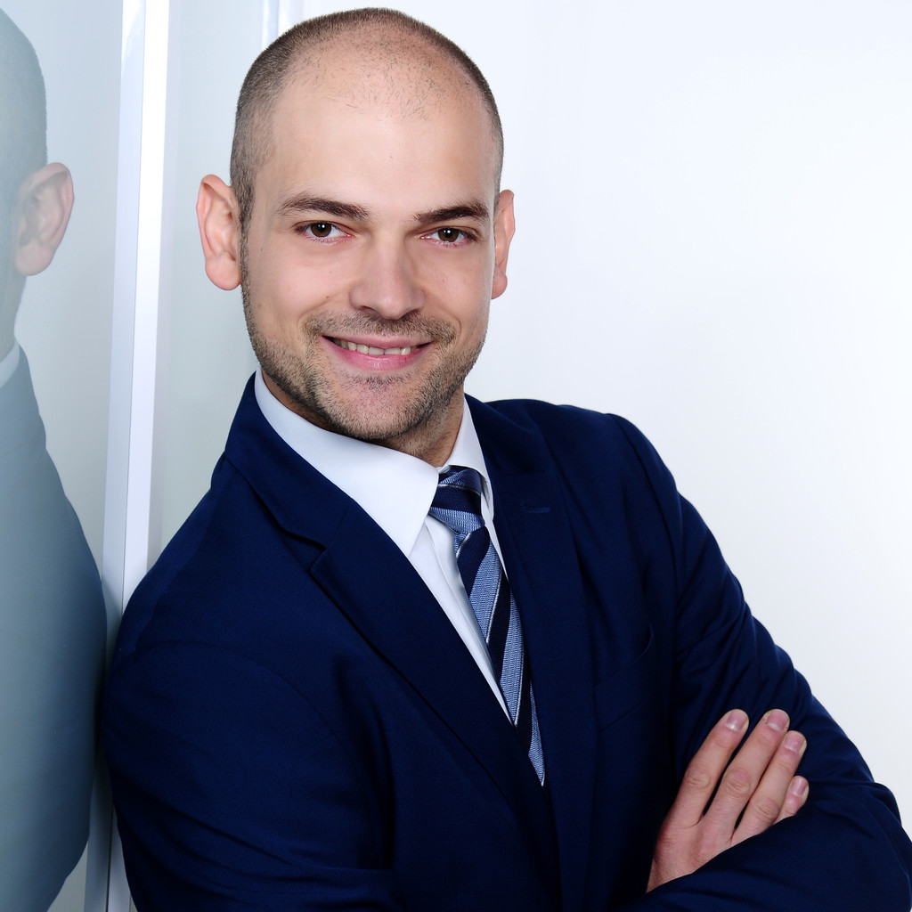 Paul Frisch - Leiter Finanzen, Governance & Compliance - Dierig | XING