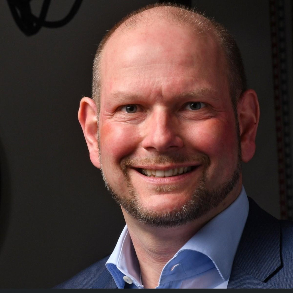 Frank Ecker - Sales Director Europe - SwissVBS | XING