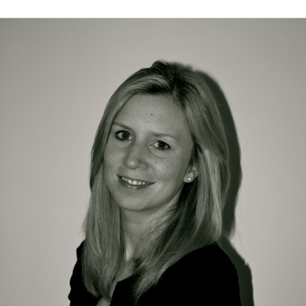 Daniela Roberts's Instagram, Twitter & Facebook on IDCrawl