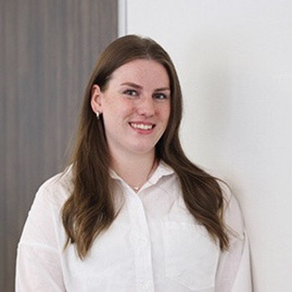 Pia Stenvers - Mitarbeiterin im Vetriebsinnendienst - KONIVET GmbH | XING