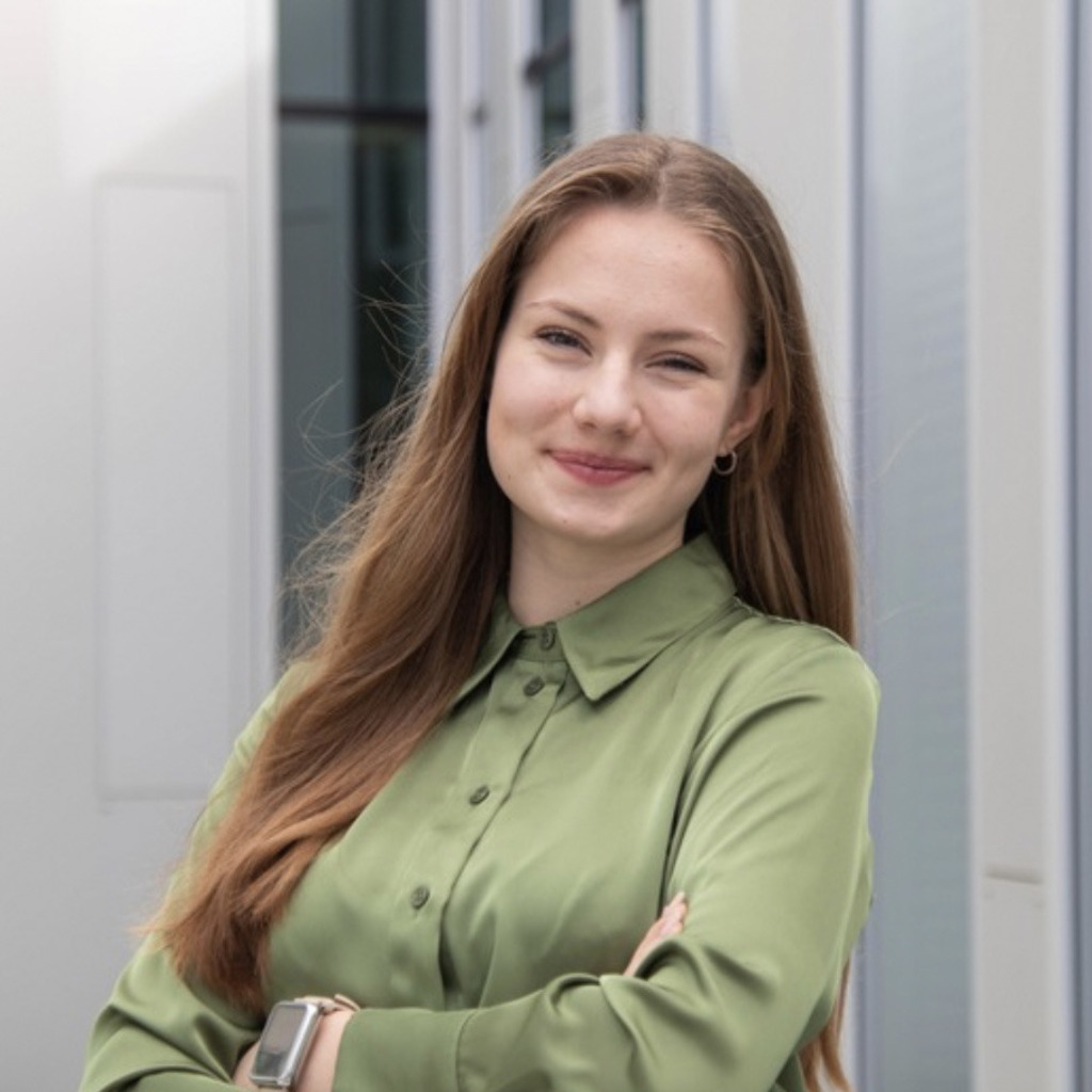 Linda Riekers - Online-Medien-Management - Hochschule der Medien ...