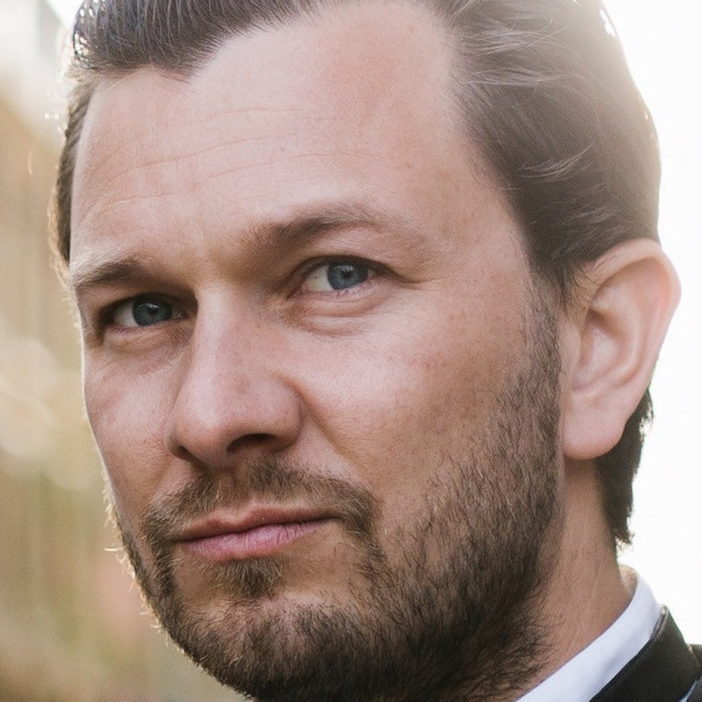 Tristan Riwer - Senior Strategy Consultant und Prokurist - Embedded ...