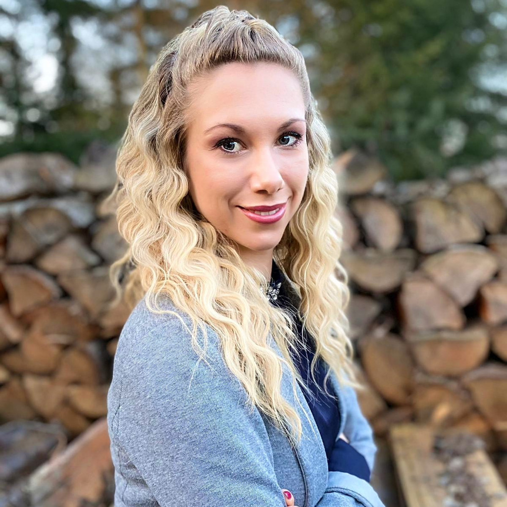 Jennifer Hausmann - Teamleiterin und Marketingbeauftragte - MILADEUS ...