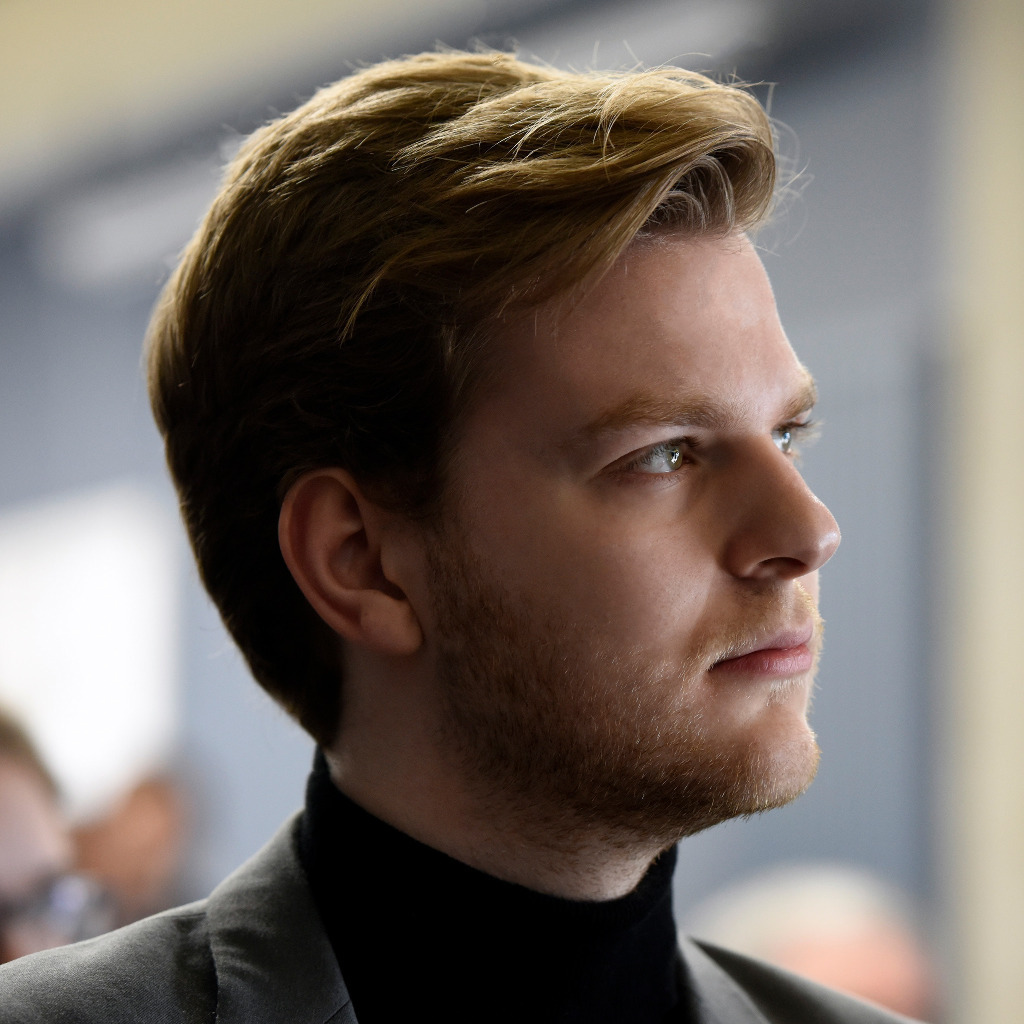 Julian Olk - Redakteur - HANDELSBLATT MEDIA GROUP | XING