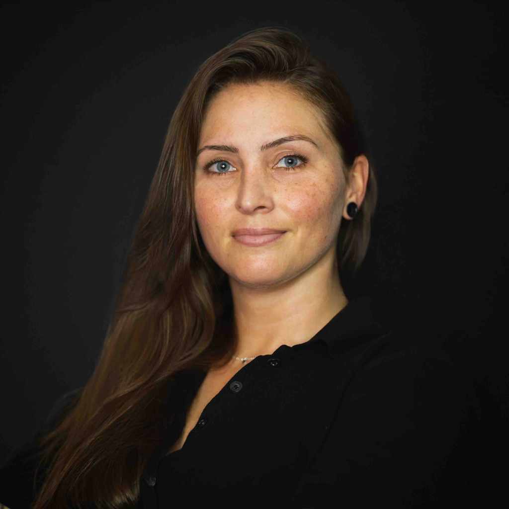 Alice Roth - Mitarbeiter Vertriebsinnendienst - B+R Autohaus GmbH | XING