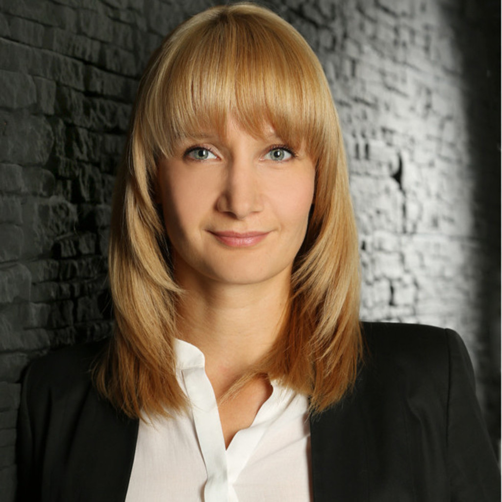 Christiane Schmidt - Steuerfachangestellte - Henschke und Partner mbB | XING