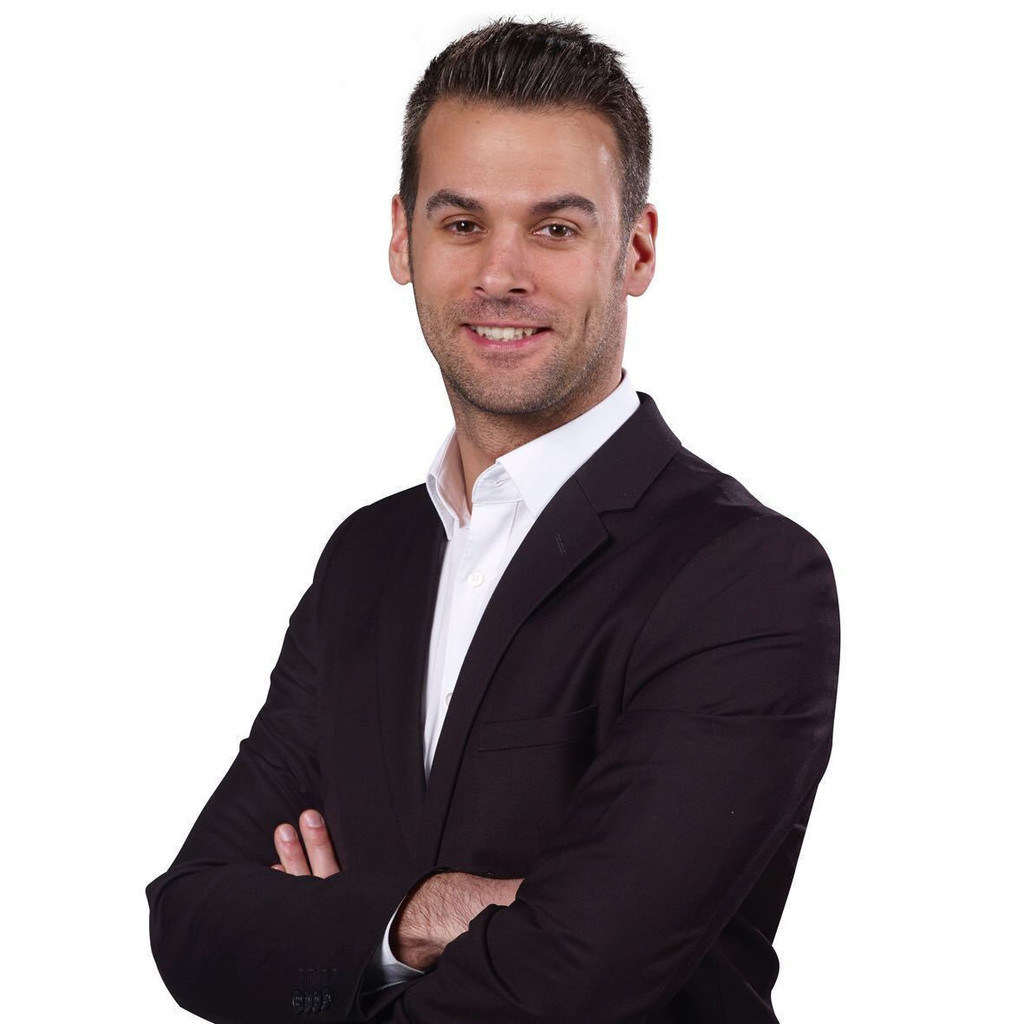 Meik Arias - Geschäftsführer - FREIRAUM⁴ GmbH & Co. KG | XING
