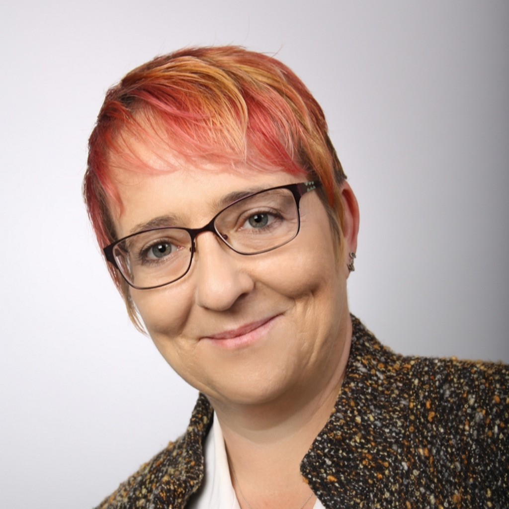 Mag. Christine Czerwinski - Enterprise-wide Knowledge Specialist ...