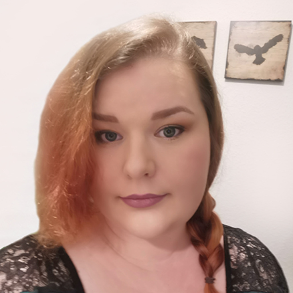 Christina Gill's Instagram, Twitter & Facebook on IDCrawl