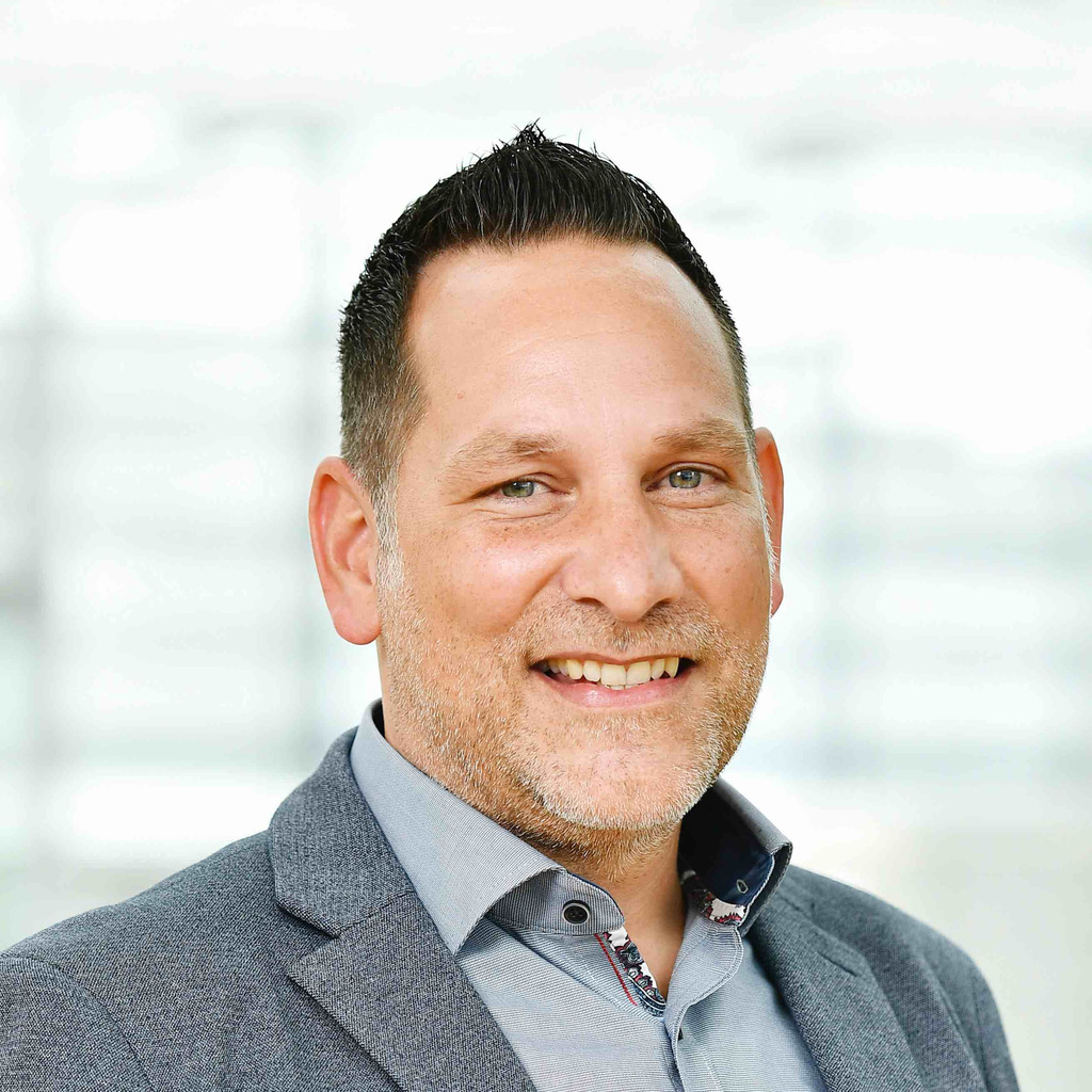 Alexander Träger - Leiter Personal - FMSicherheit Flughafen München ...