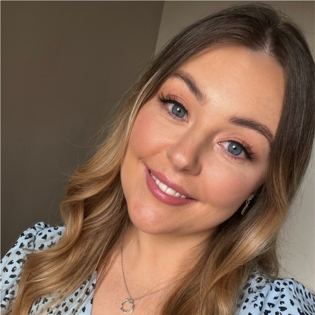 Abigail Humphries - Recruitment Consultant - Flowtec Engineering GmbH | XING