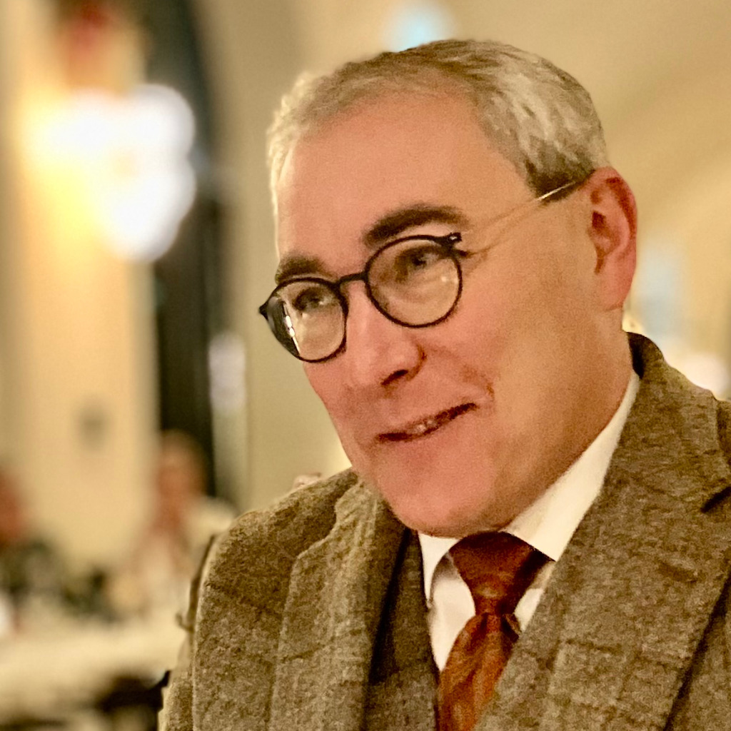 Jan Lang - Geschäftsführer - Bayerisches Rotes Kreuz Kreisverband ...