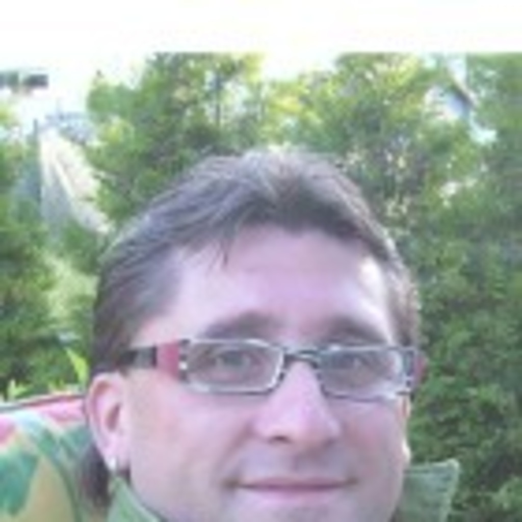 Peter Stohr's Instagram, Twitter & Facebook on IDCrawl