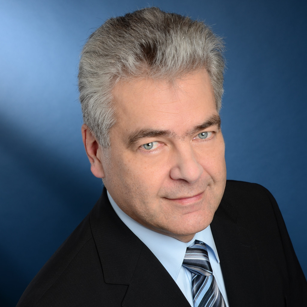 Dr. Michael Brink - Abteilungsleiter - IBM Deutschland GmbH | XING