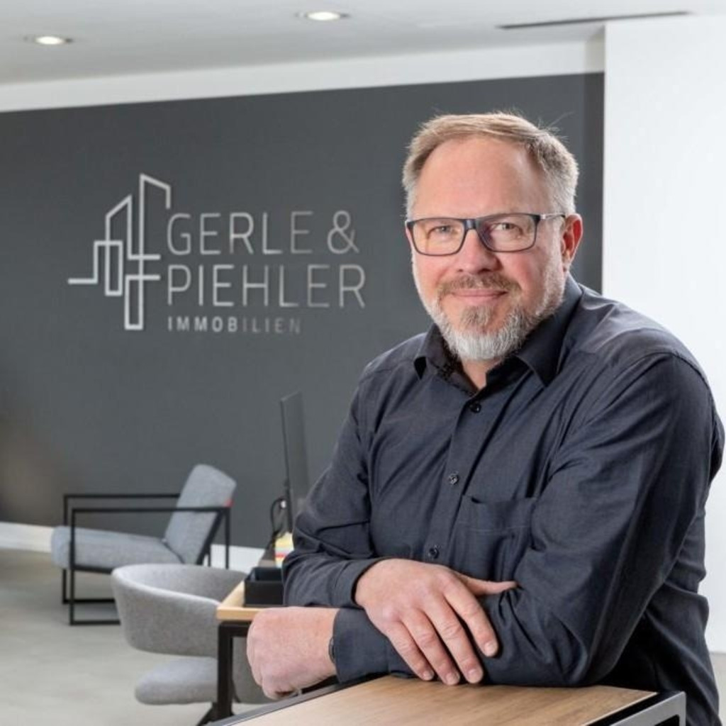 Michael Hagn - Immobilienmakler - PlanetHome Group GmbH | XING