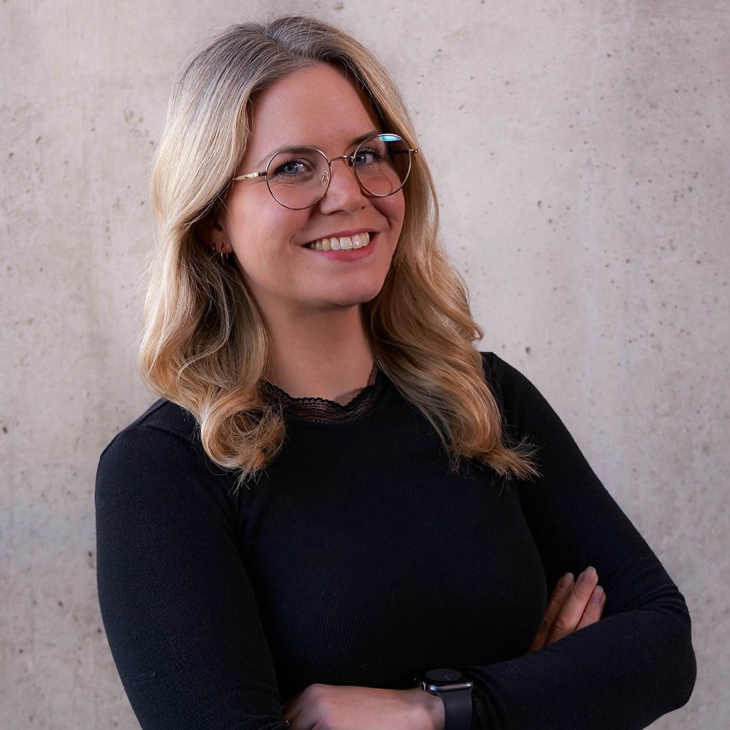 Julia Harz - Personalgewinnung und -betreuung - Universität Bielefeld | XING