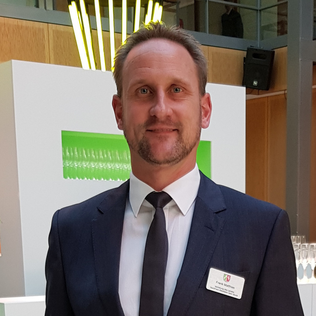 Frank Matthias - Referatsleiter Zentrale Dienste - Staatskanzlei ...