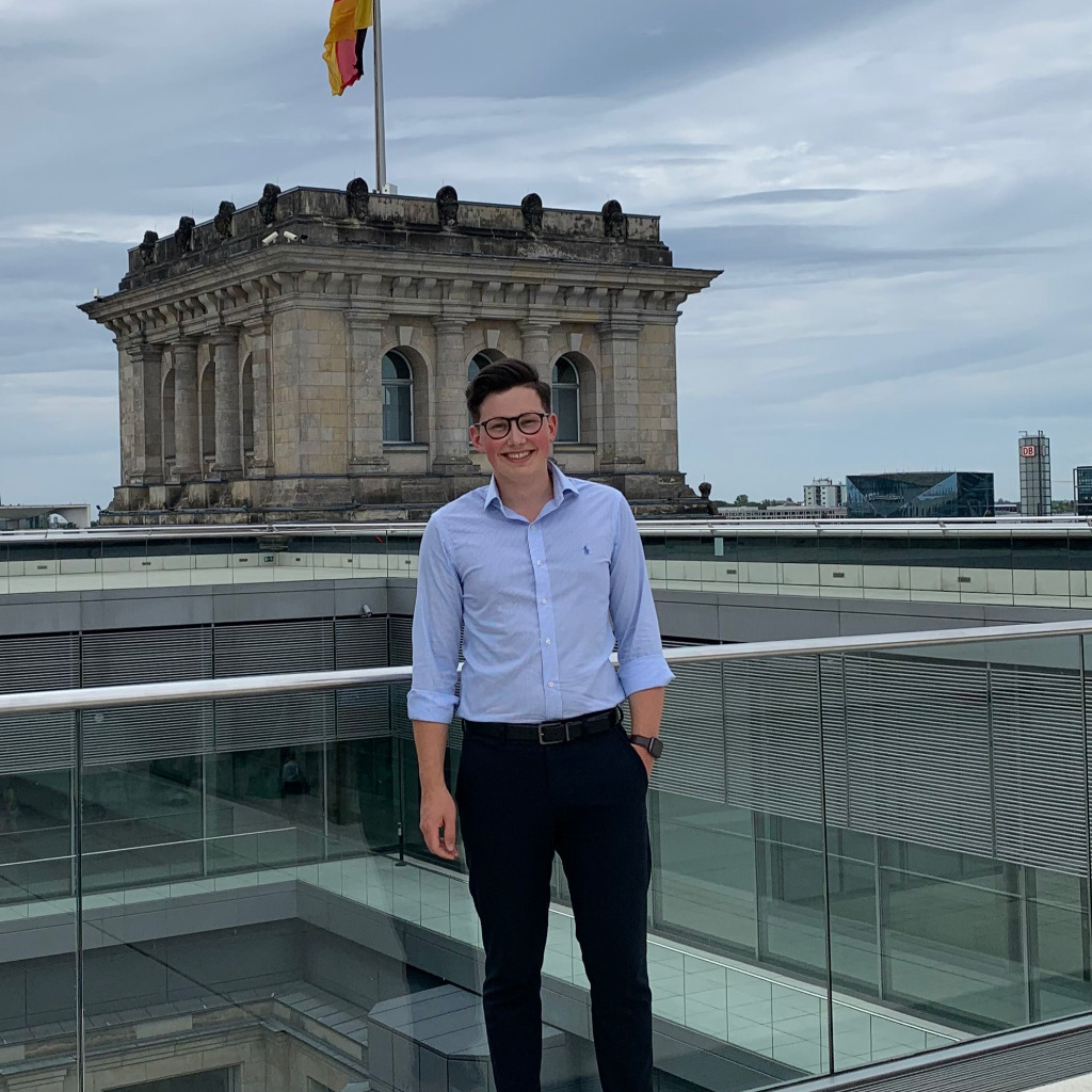 Jonas Herrmann - Betriebswirtschaftslehre - Westsächsische Hochschule ...