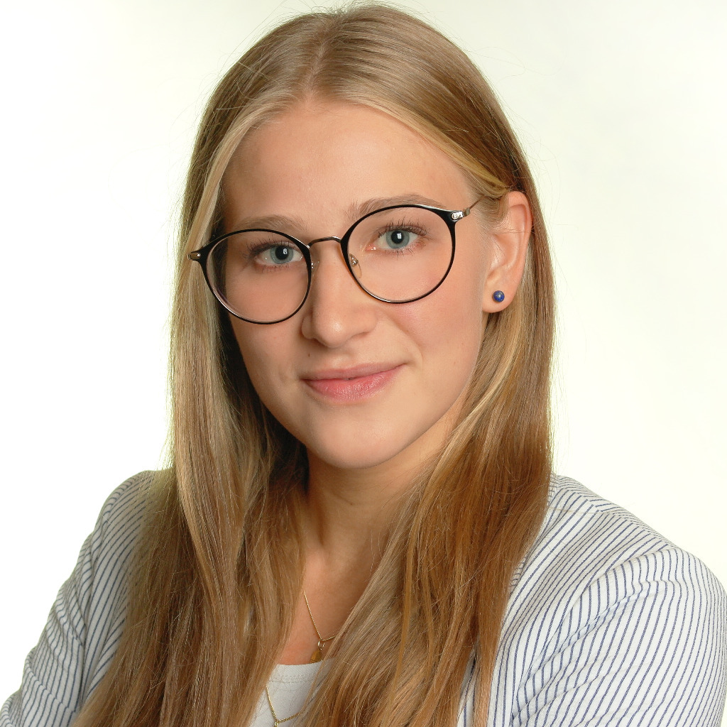 Laura Fix's Instagram, Twitter & Facebook on IDCrawl