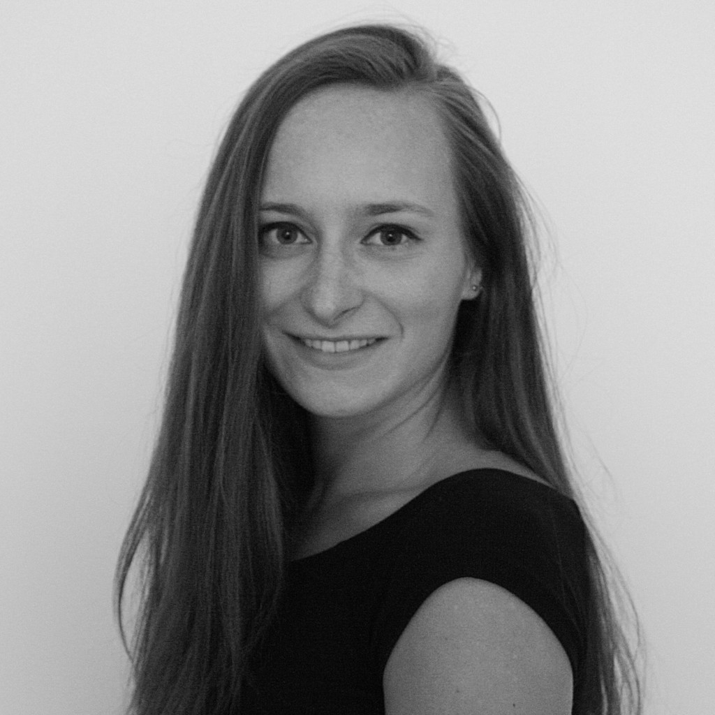 Julia Langer's Instagram, Twitter & Facebook on IDCrawl