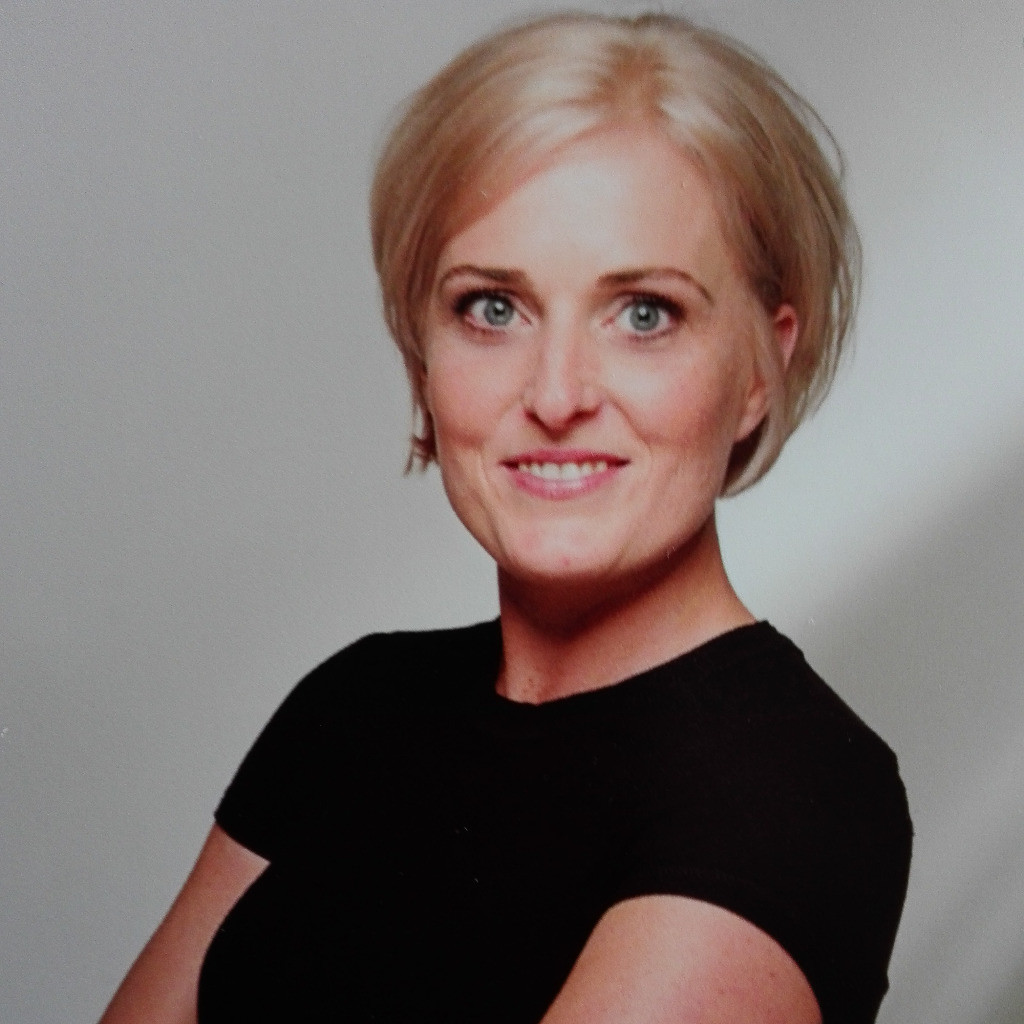 Josephine Theisen's Instagram, Twitter & Facebook on IDCrawl