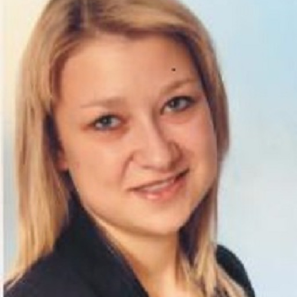 Deborah Eppler - Strategische Einkäuferin - Albrecht Bäumer GmbH & Co ...