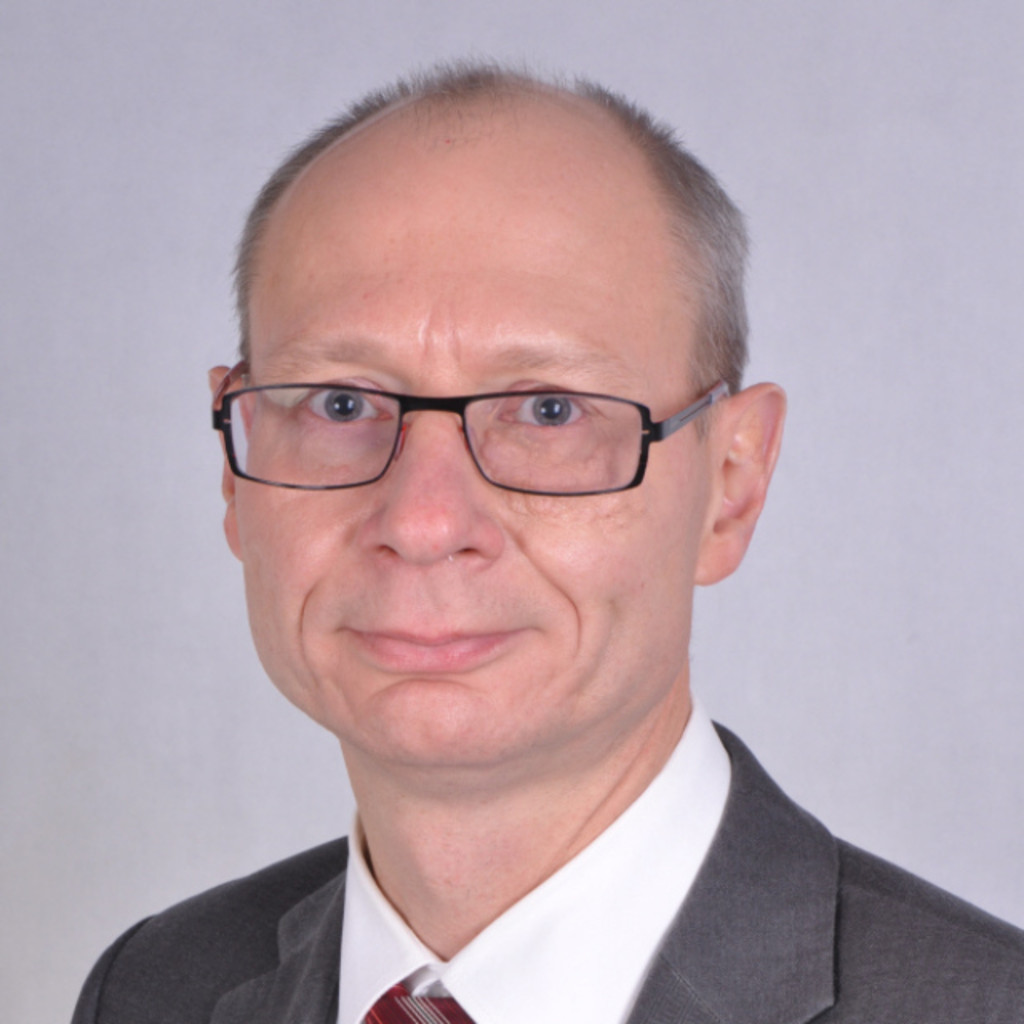 Roman Curth - Finanzen - IHK | XING