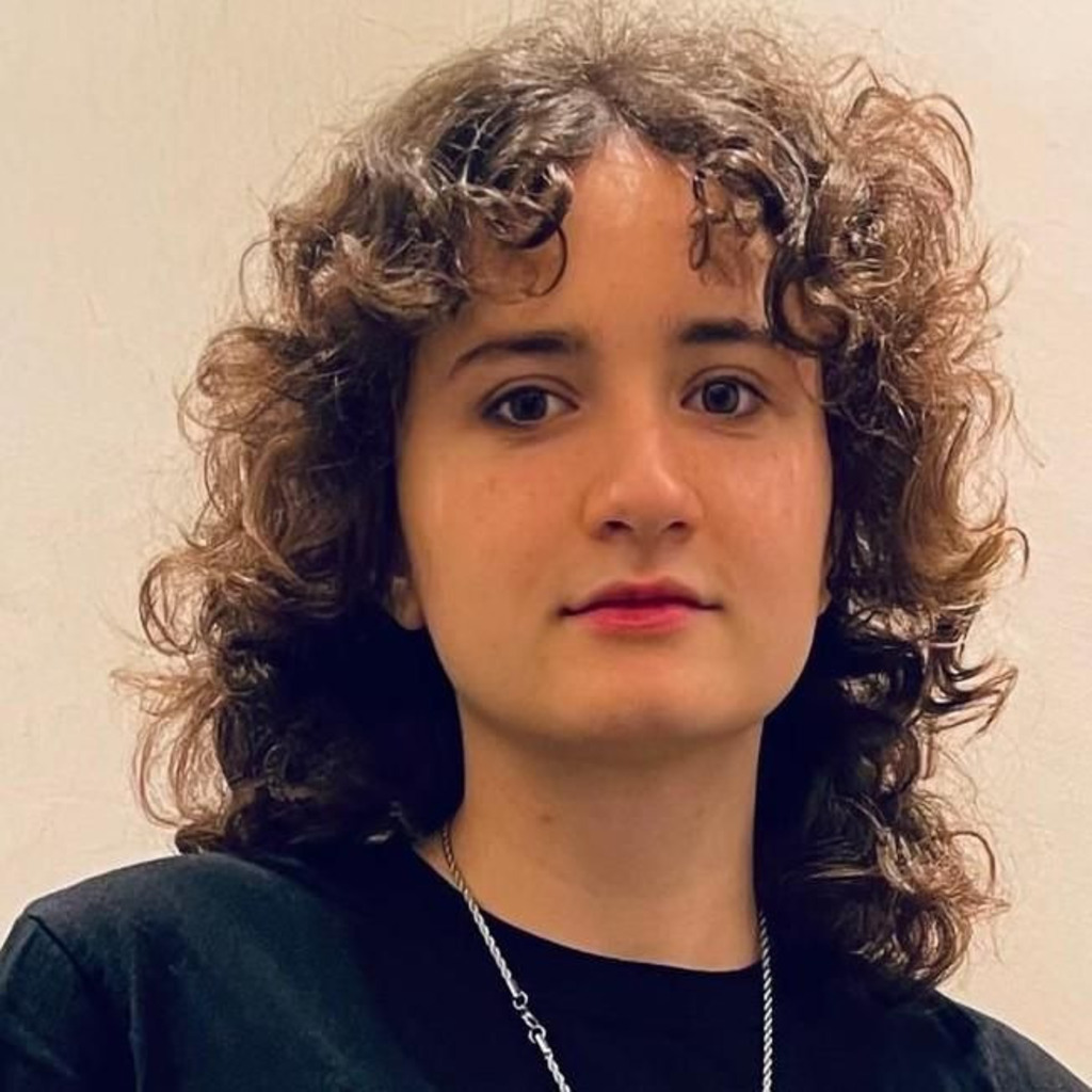 Kim Härlen - Modedesign und Maßschneider - Modefachschule Sigmaringen ...