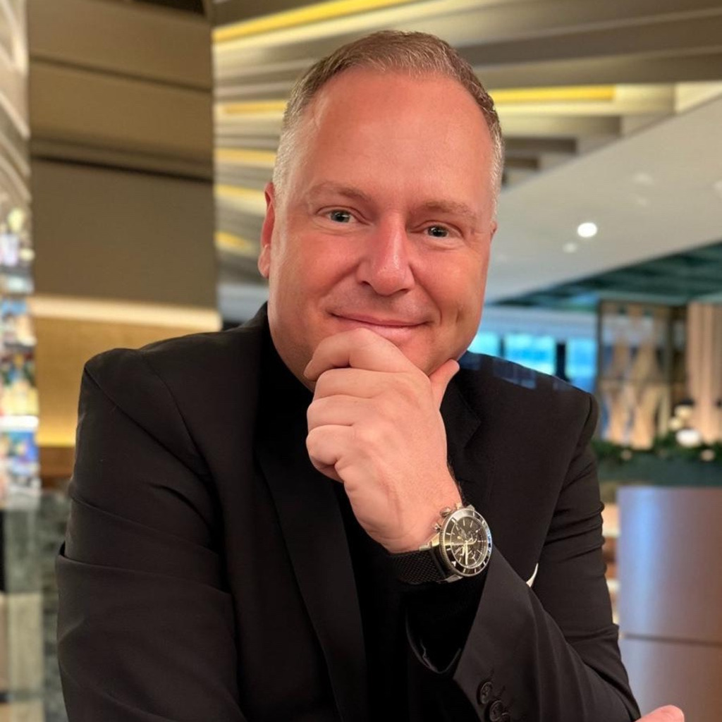 Christian Bisdorf - Filialleiter - Autohaus Raiffeisen Eifel-Mosel-Saar ...