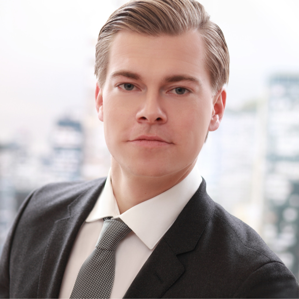 Oliver Riedel - Bereichsleiter Logistik Getränke & Kunststoff - Schwarz ...