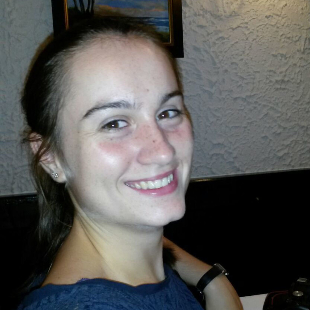 Laura Barnick's Instagram, Twitter & Facebook on IDCrawl