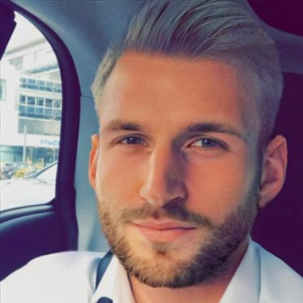 Robbie Hack - Einkäufer HV-Batterien & Zellmodule - Daimler AG ...