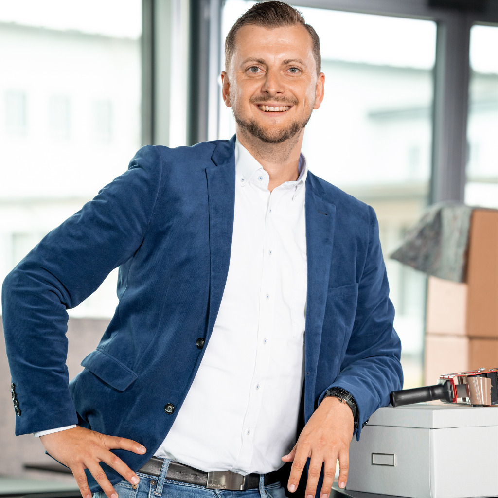 Steven Georgi - Direktionsbevollmächtigter - VPV Versicherungen | XING