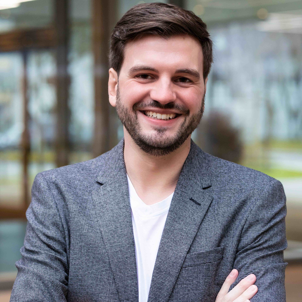 Tobias Mayer - Content & Social Media Manager - St. Leonhards Quellen ...