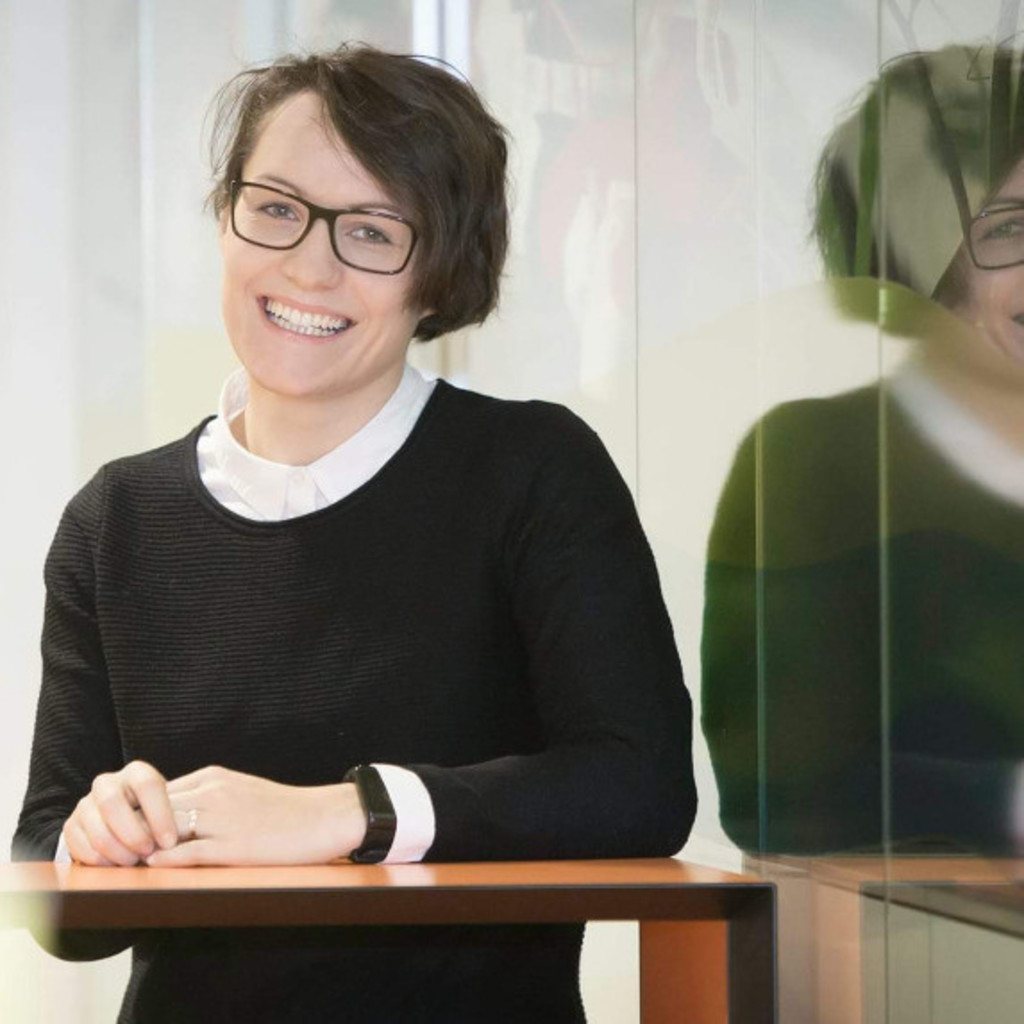 MMag. Maria Auer BSc - Software Consultant Rechnungswesen - BMD ...