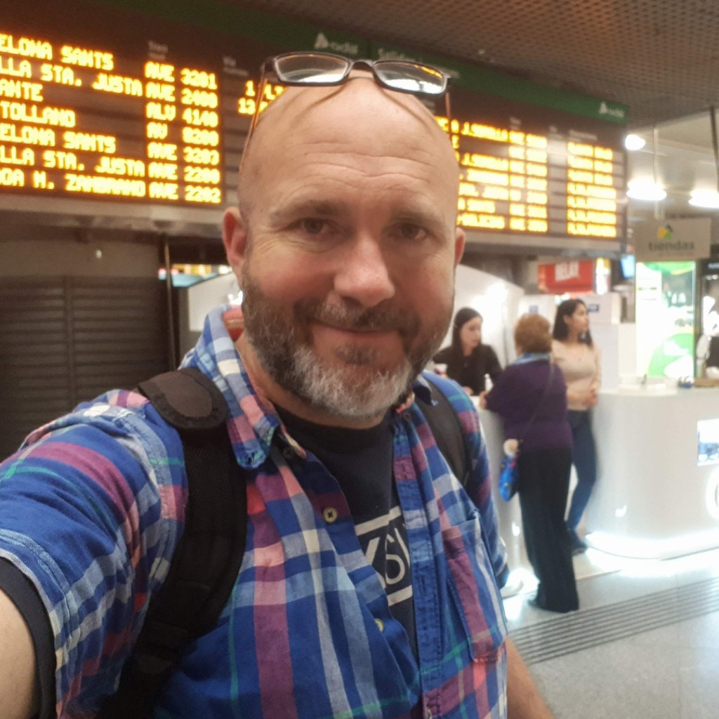 Fabio Germán Martínez Ernst - Tecnico sonido en radio - Radio - Video ...