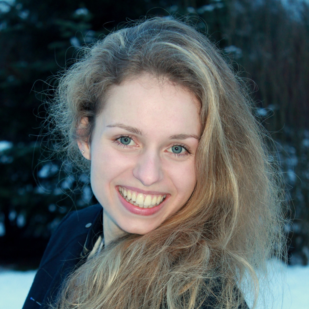 Theresa Rupp - Produktmarketing Manager - LUSINI Solutions GmbH | XING