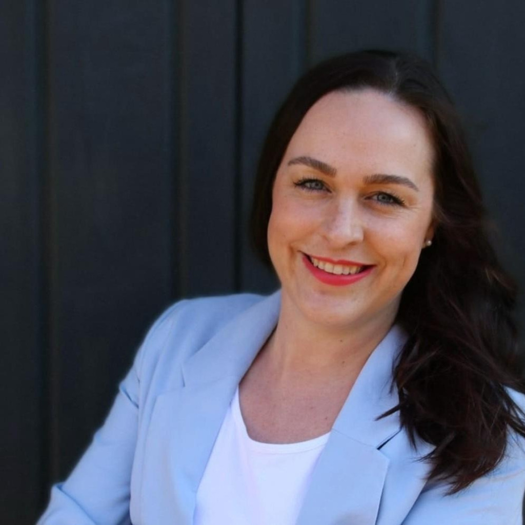 Christine Springer's Instagram, Twitter & Facebook on IDCrawl