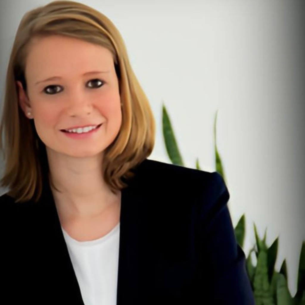 Angela Frieß - Wettbewerbsanalysen - Daimler Buses GmbH | XING