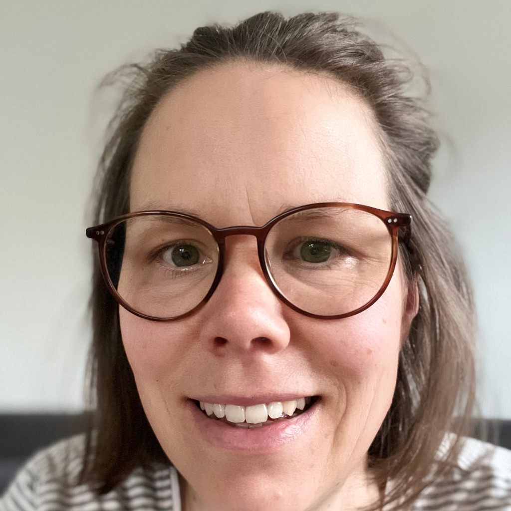 Julia Roth - Material Planner - Linde Hydraulics GmbH & Co. KG | XING