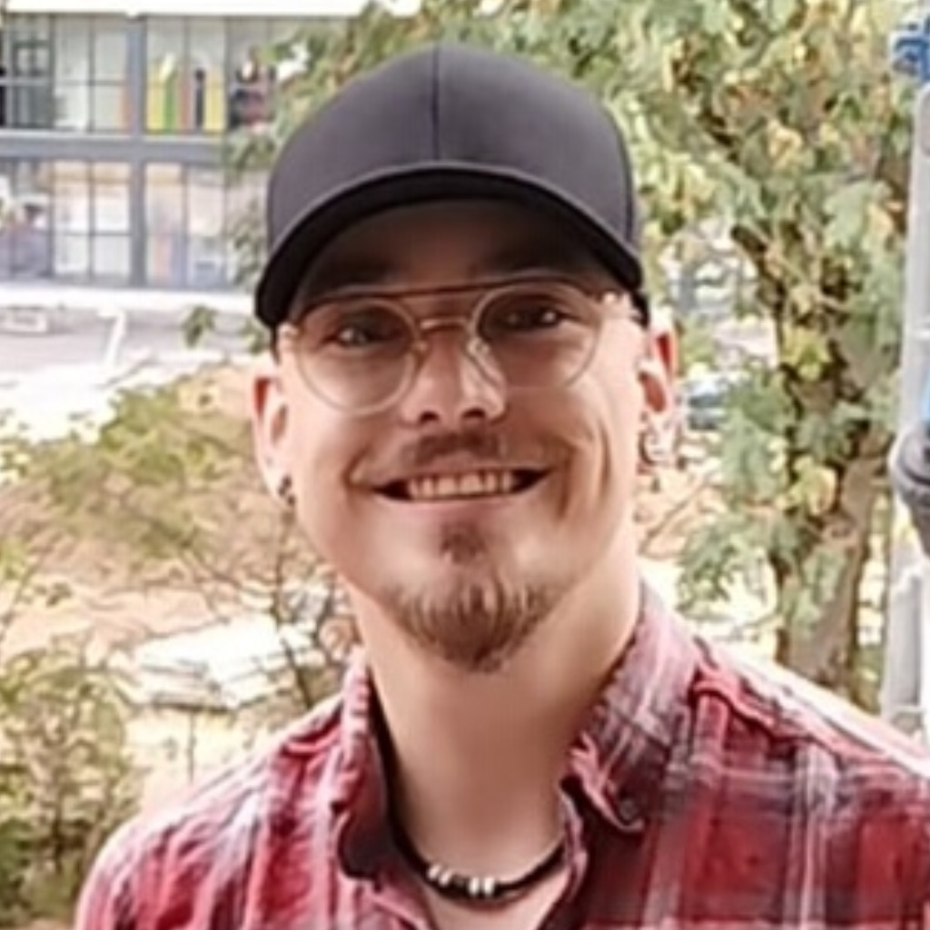 Lukas Schecher - Mitarbeiter Order & Complaint Management - TechnoCargo ...