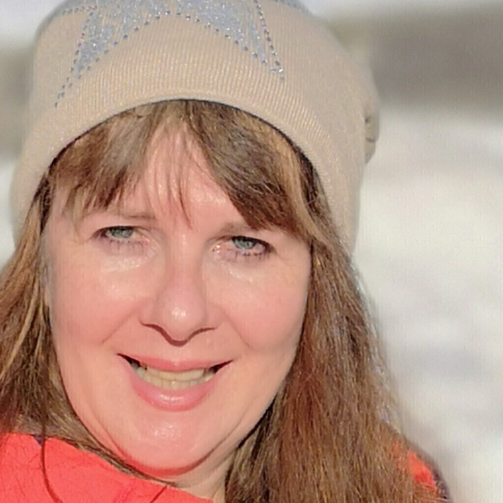 Anette Huth - Chemielaborant - Umicore AG & Co. KG | XING