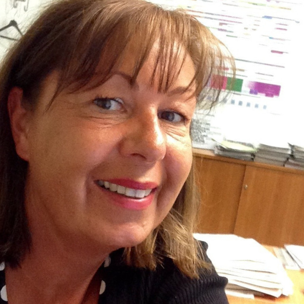 Muchow aus Hamburg in der Personensuche von Das Telefonbuch