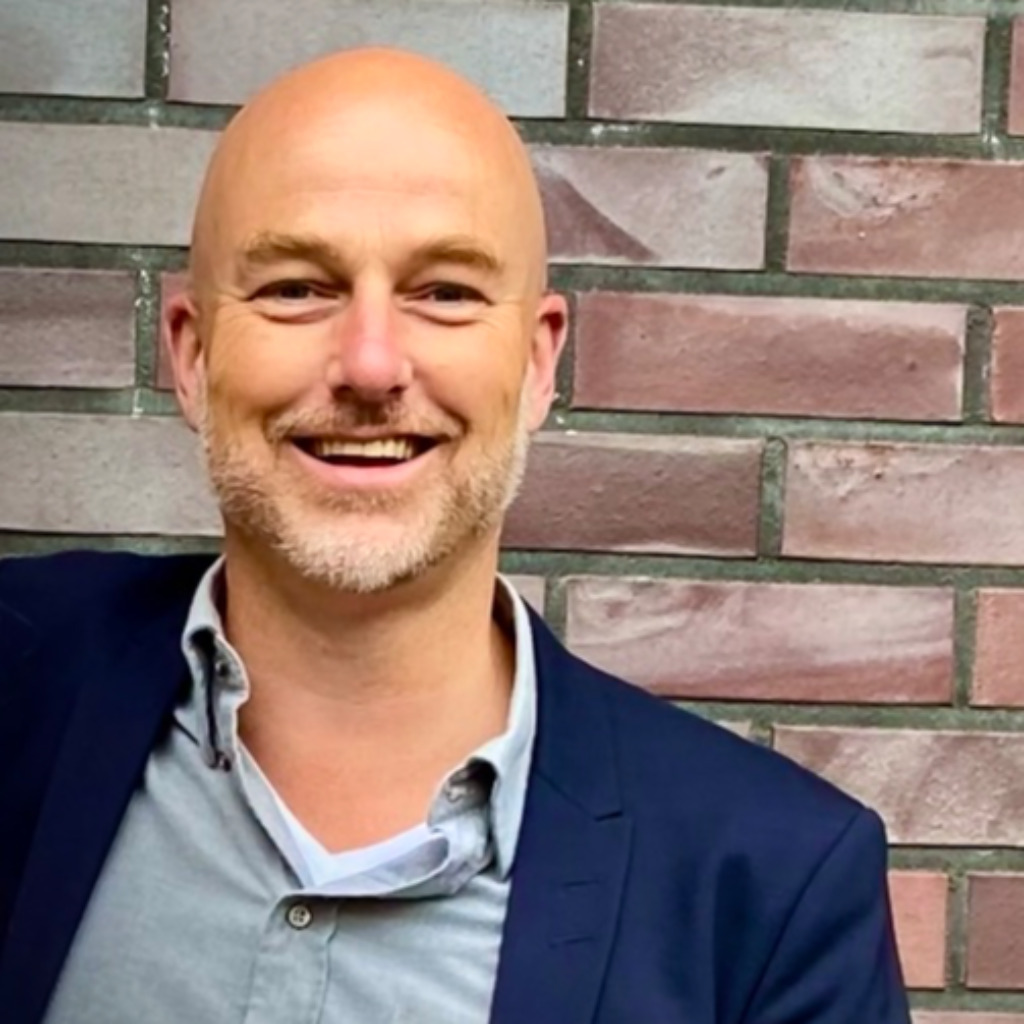 Oliver Wolf - Key Account Management Corporate Accounts - NETSit GmbH ...