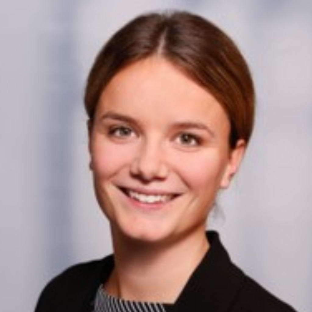 Eva Widmann - Senior FSI Assurance - Deloitte | XING