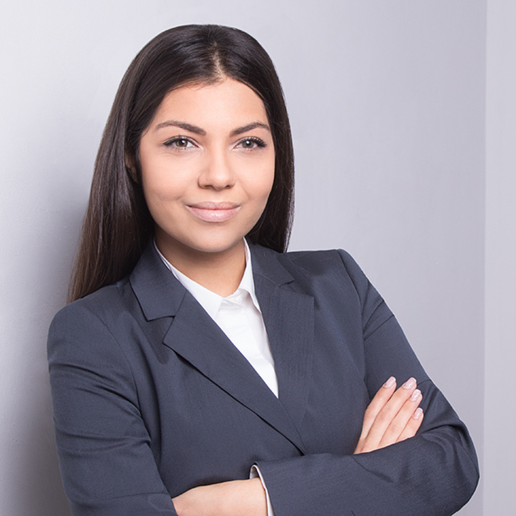 Jenni Bellomo - Referendarin - Simmons & Simmons LLP | XING