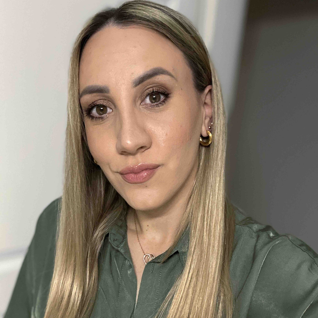 Andela Cakarevic - Gesundheits- und Krankenpflegerin - Charité Berlin ...